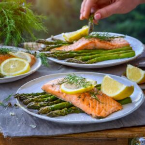 Salmon with Asparagus – healthyeatingguru.com